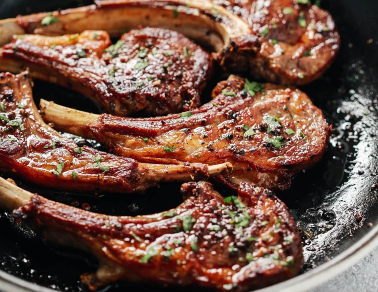 Garlic Herb Lamb Chops Recipe - Primavera Kitchen