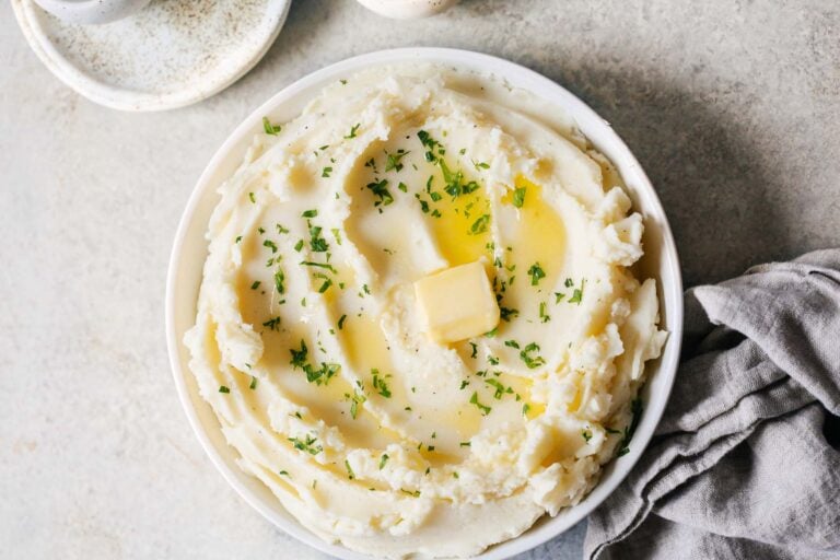 Creamy Mashed Potatoes with Butter & Heavy Cream